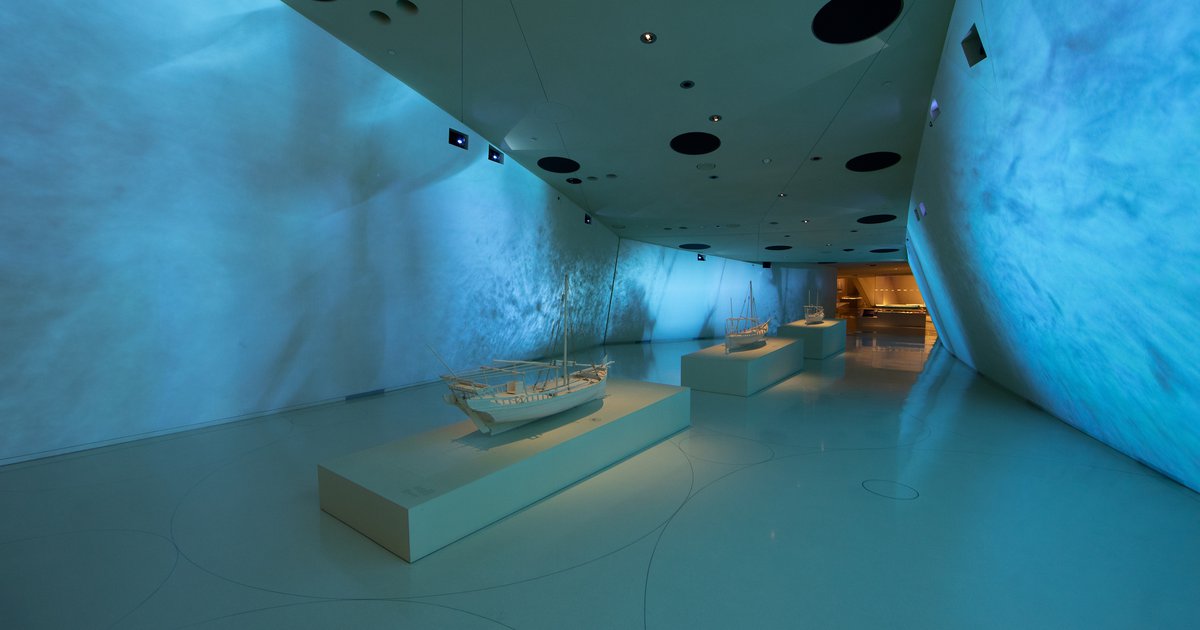 Tour: The Coastal Lifestyle and Heritage - NMOQ